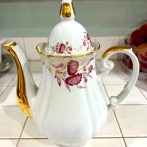 Imperial Italian | Dining | Imperial Italian Teapot Coffeepot Gold Hand ...